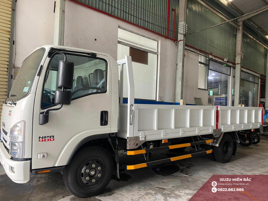 Xe tải Isuzu NPR 400 thùng lửng 3.490 tấn thùng 5.2m - ISUZU Miền Bắc